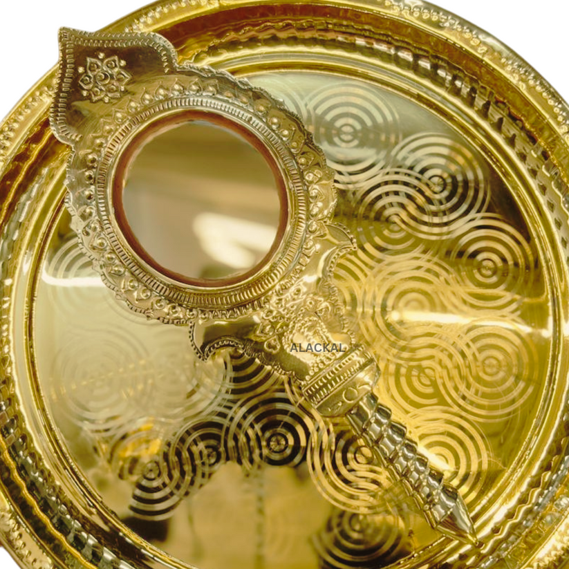 AUTHENTIC KERALA TRADITIONAL ARANMULA KANNADI | VALKANNADI | METAL MIR ...