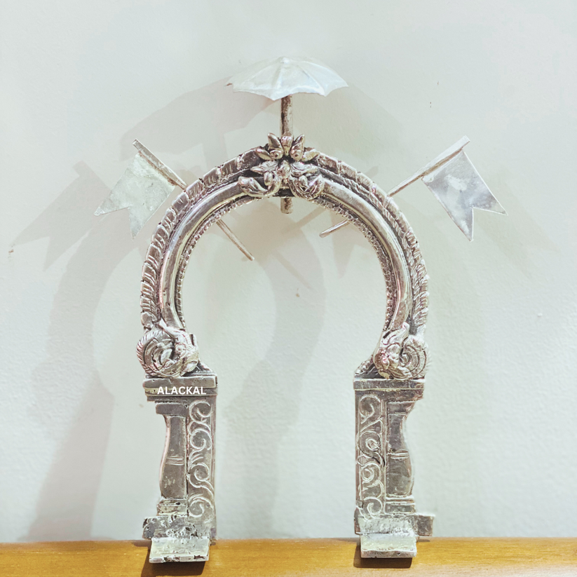 AUTHENTIC PURE SILVER PRABHAVALI WITH THIRUVACHI, UMBRELLA AND TWO FLA ...